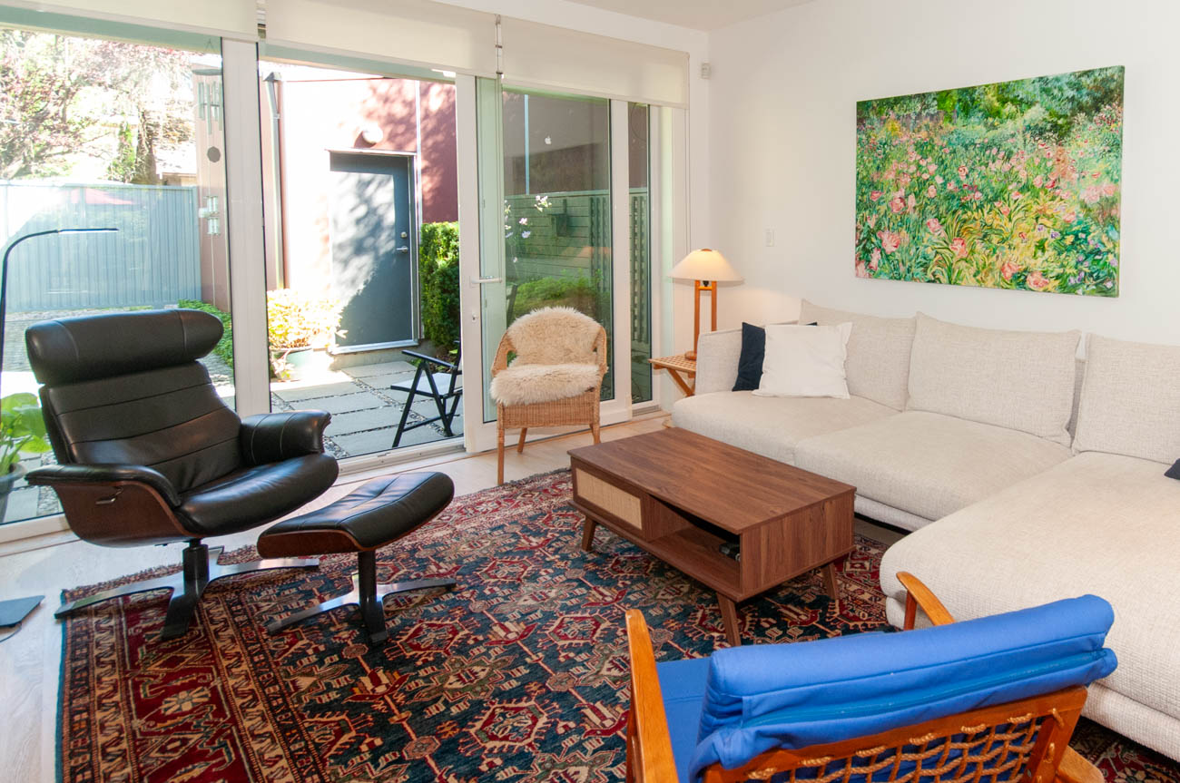Furnished Kits Point 3-Level Executive Townhouse with Private Outdoor Space